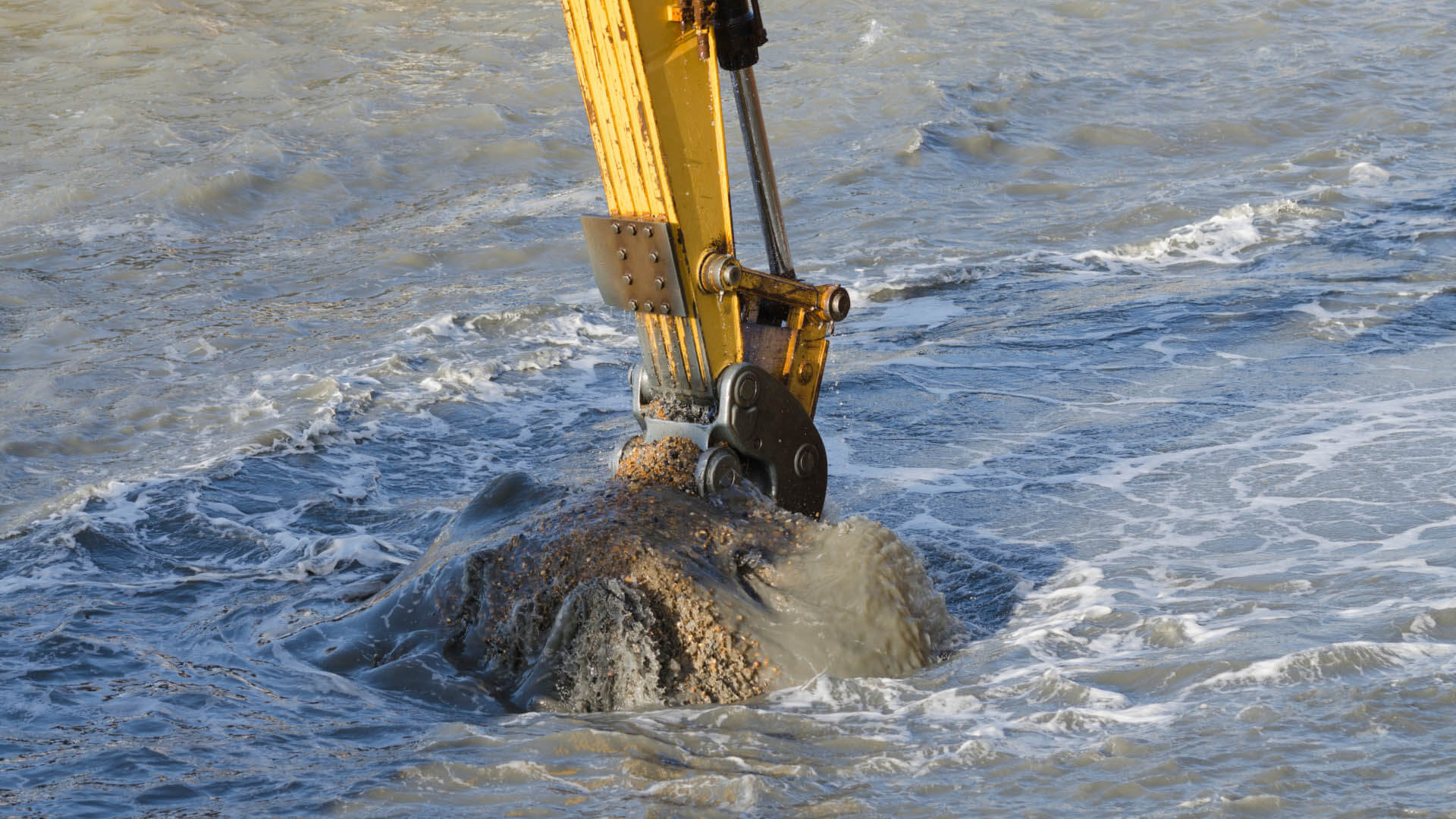 Material Selection for Hydraulic Dredging Equipment